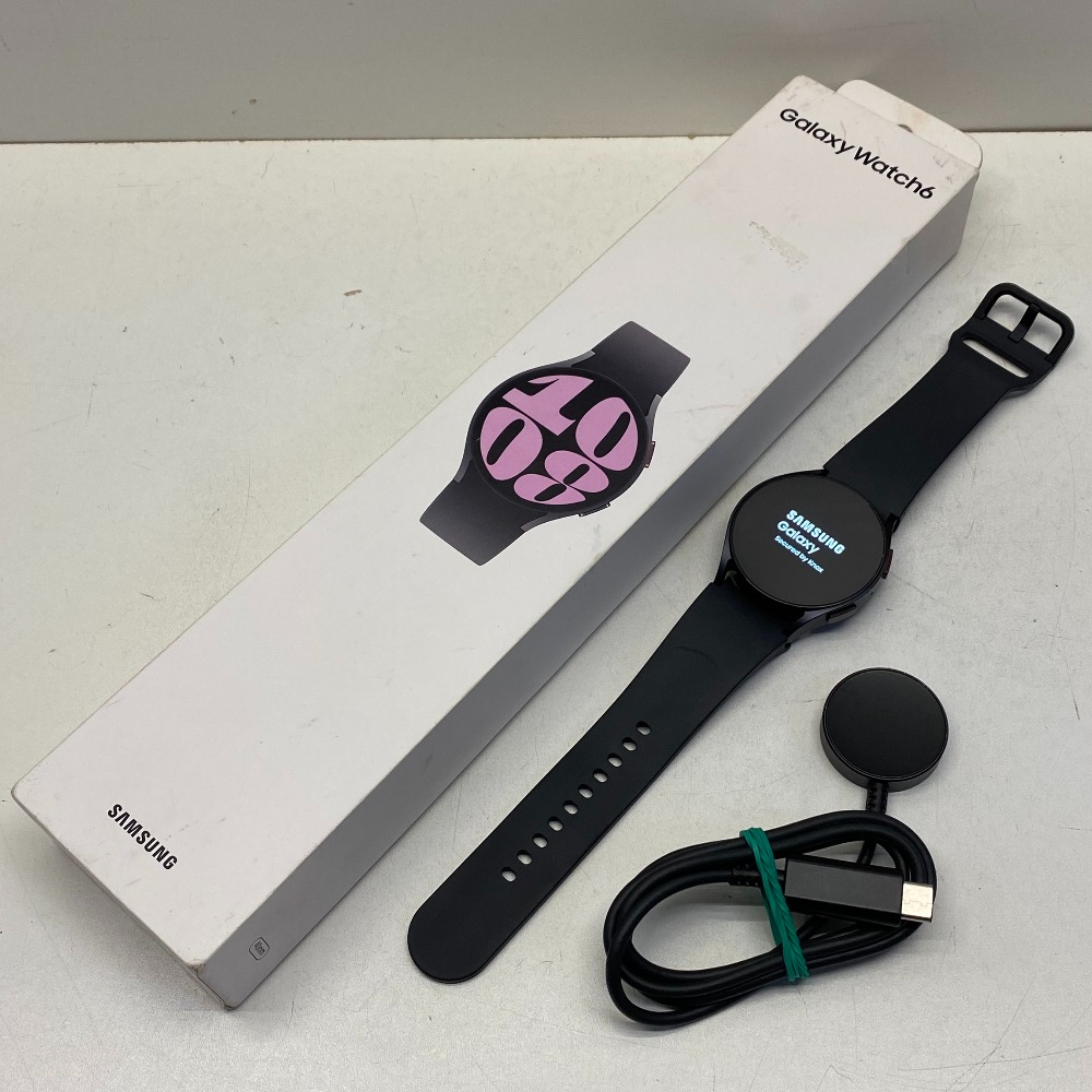 Pre-owned Samsung Galaxy Watch6 Model SM-R930 40mm in Graphite Boxed ...